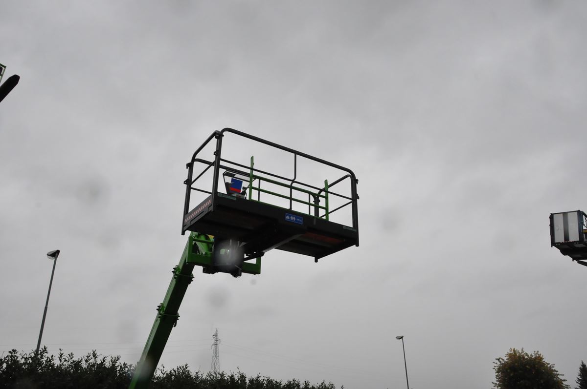 Fixed width slewing platrform - Platforms - Accessories