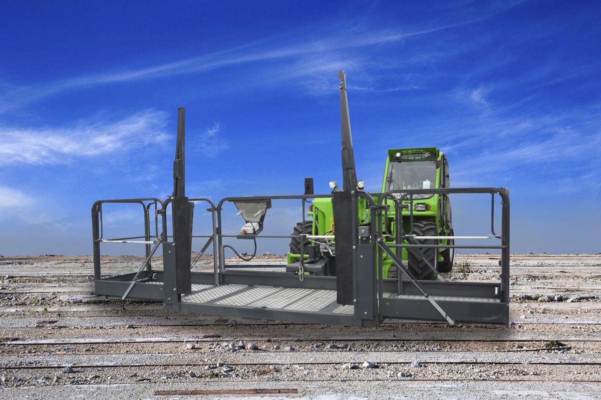 Trilateral extendible aerial work platform with front loading